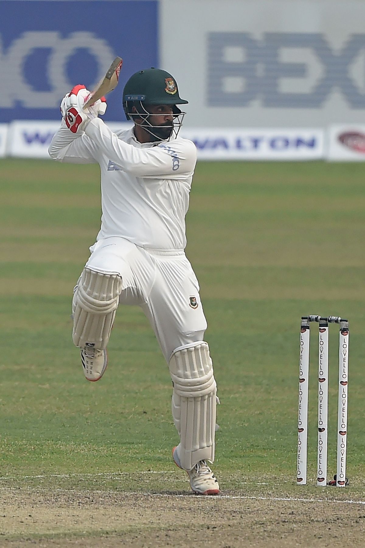 Tamim Iqbal goes back to cut one away | ESPNcricinfo.com