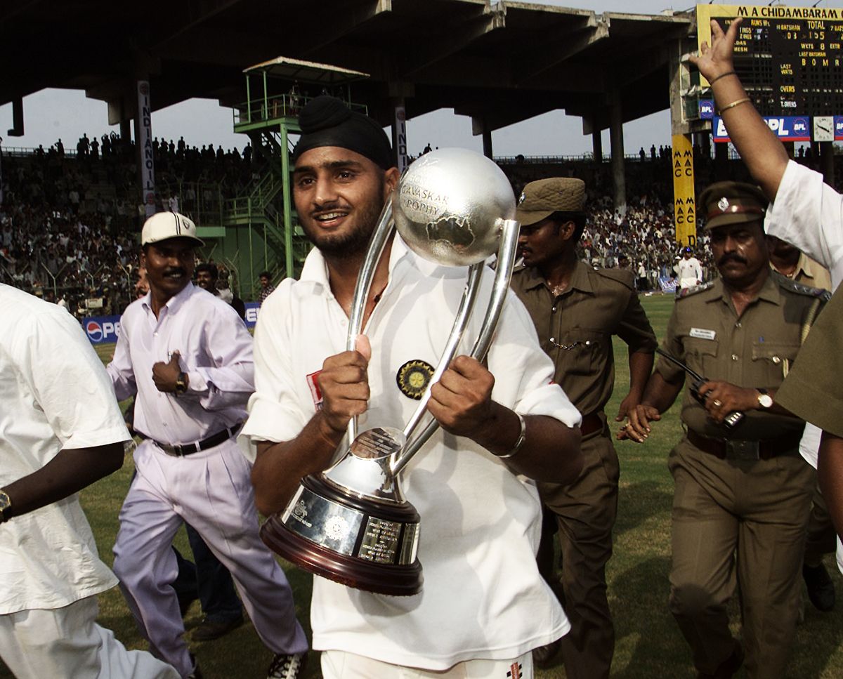 Sameer Dighe holds up the Border-Gavaskar Trophy | ESPNcricinfo.com