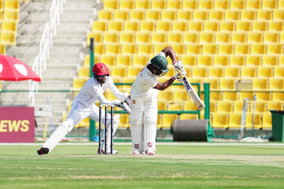Sean Williams drives down the ground | ESPNcricinfo.com