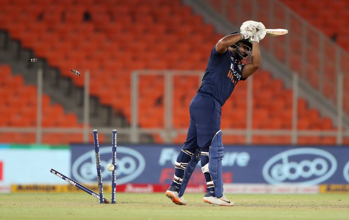 Rishabh Pant loses his middle stump | ESPNcricinfo.com