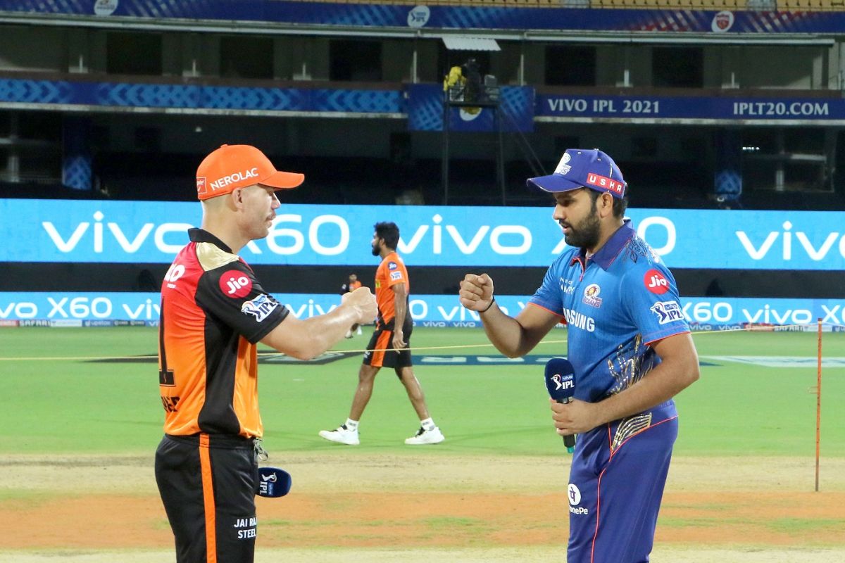 David Warner and Rohit Sharma bump fists at the toss | ESPNcricinfo.com