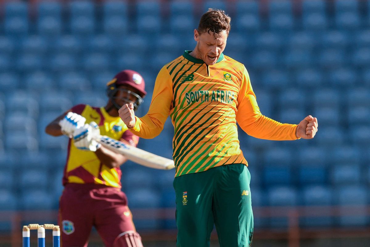 George Linde put the brakes on in the middle overs | ESPNcricinfo.com