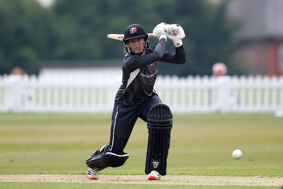 Emma Lamb drills one through the covers | ESPNcricinfo.com