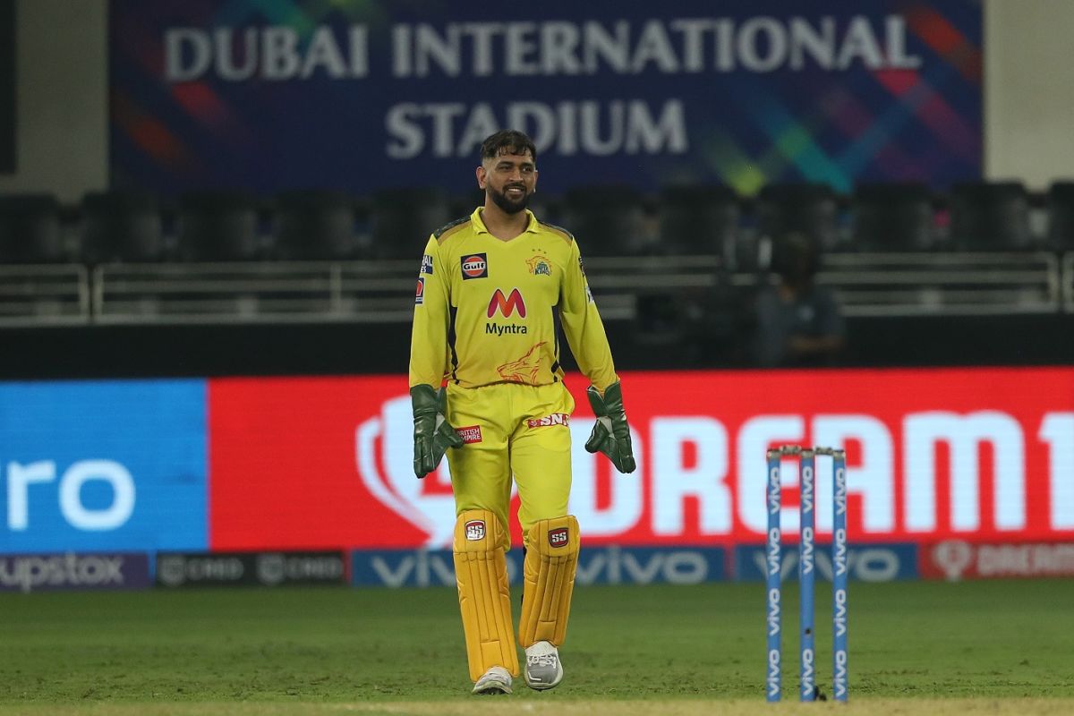The Chennai Super Kings players pose with the IPL 2021 trophy ...