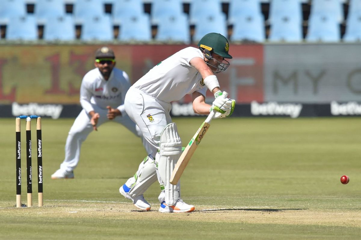 Dean Elgar was cautious early on | ESPNcricinfo.com