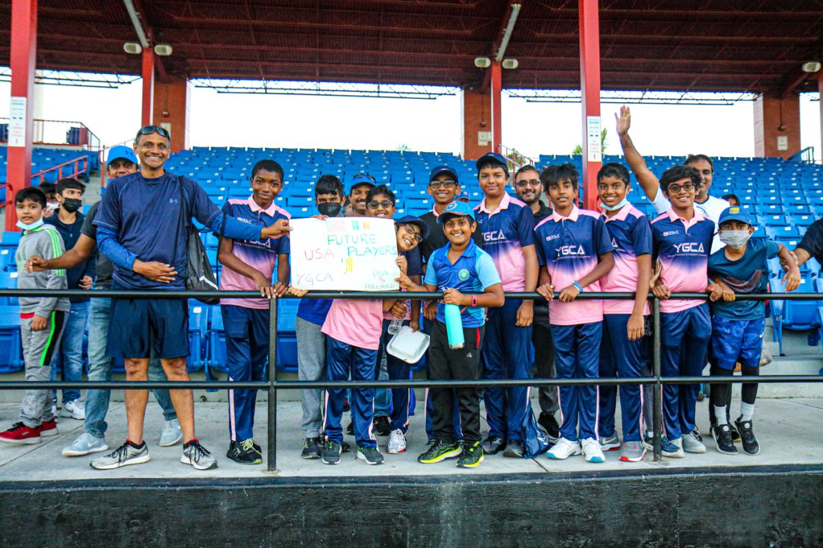 Players from Young Genius Cricket Academy in Lauderhill came to show ...