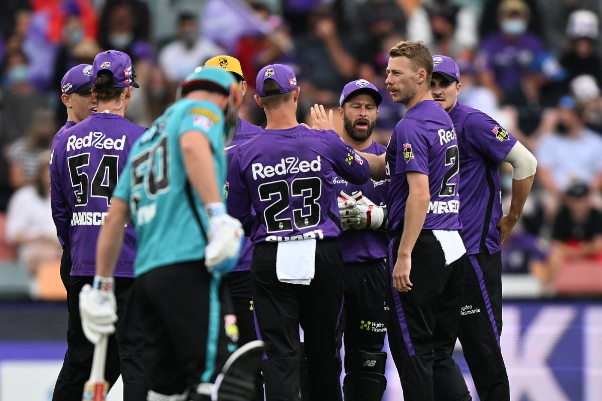 Riley Meredith celebrates a wicket with his team-mates | ESPNcricinfo.com