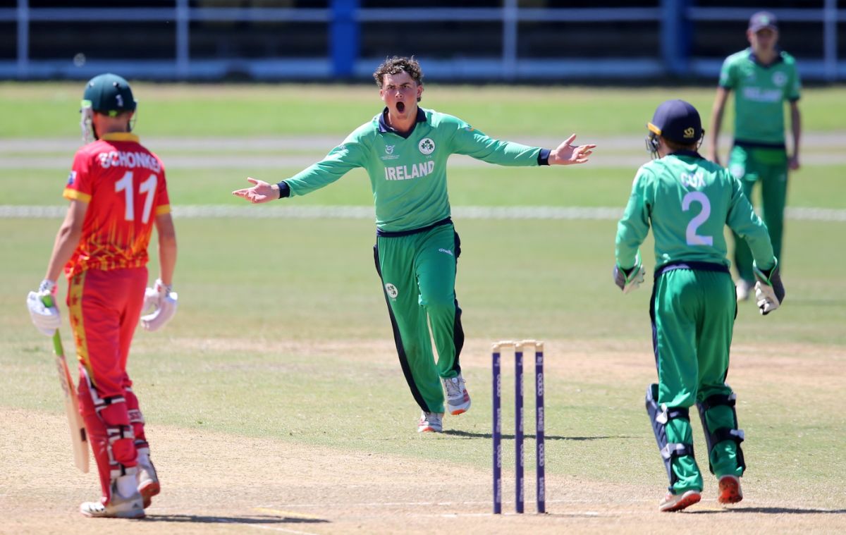 Mrittunjoy Chowdhury celebrates a wicket | ESPNcricinfo.com Mrittunjoy Chowdhury celebrates a wicket | ESPNcricinfo.com