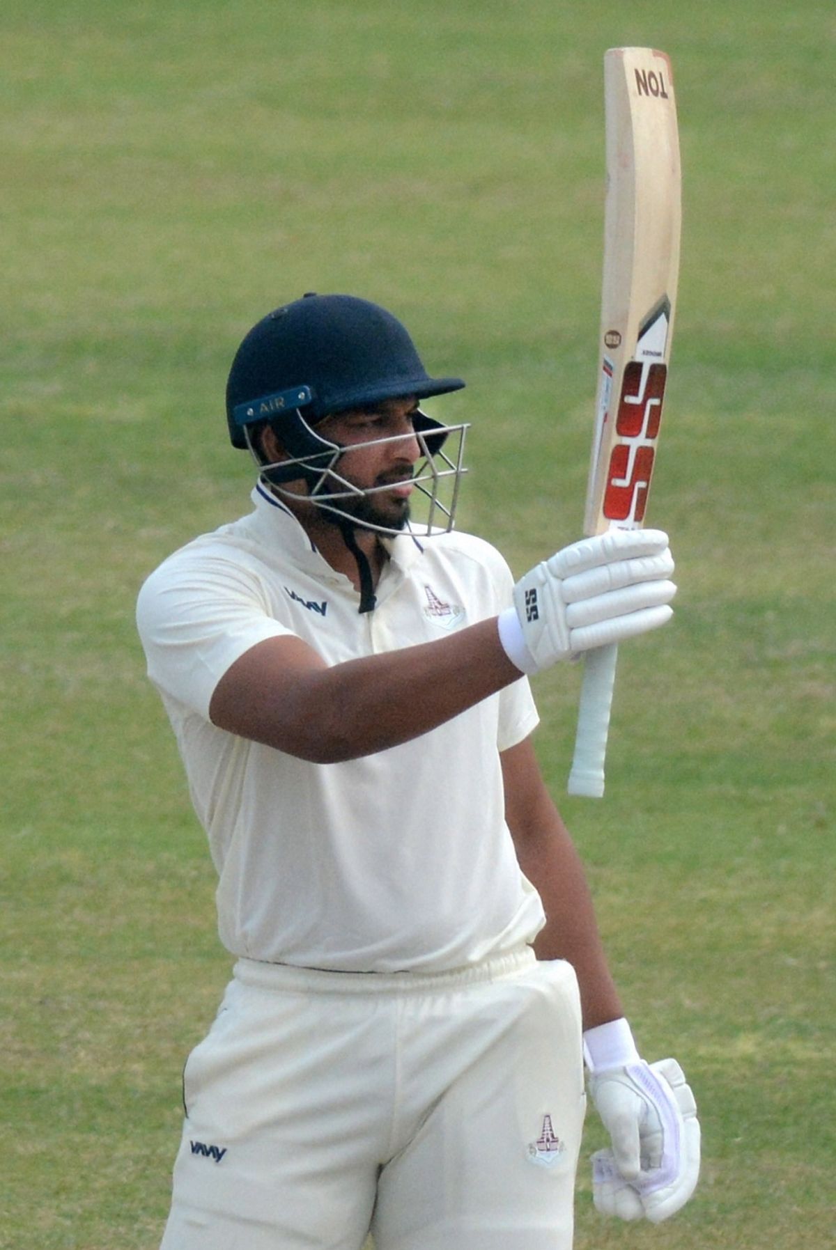 Baba Aparajith brings up his 150 | ESPNcricinfo.com