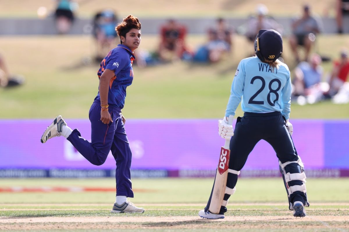 Meghna Singh celebrates after dismissing Danielle Wyatt cheaply ...