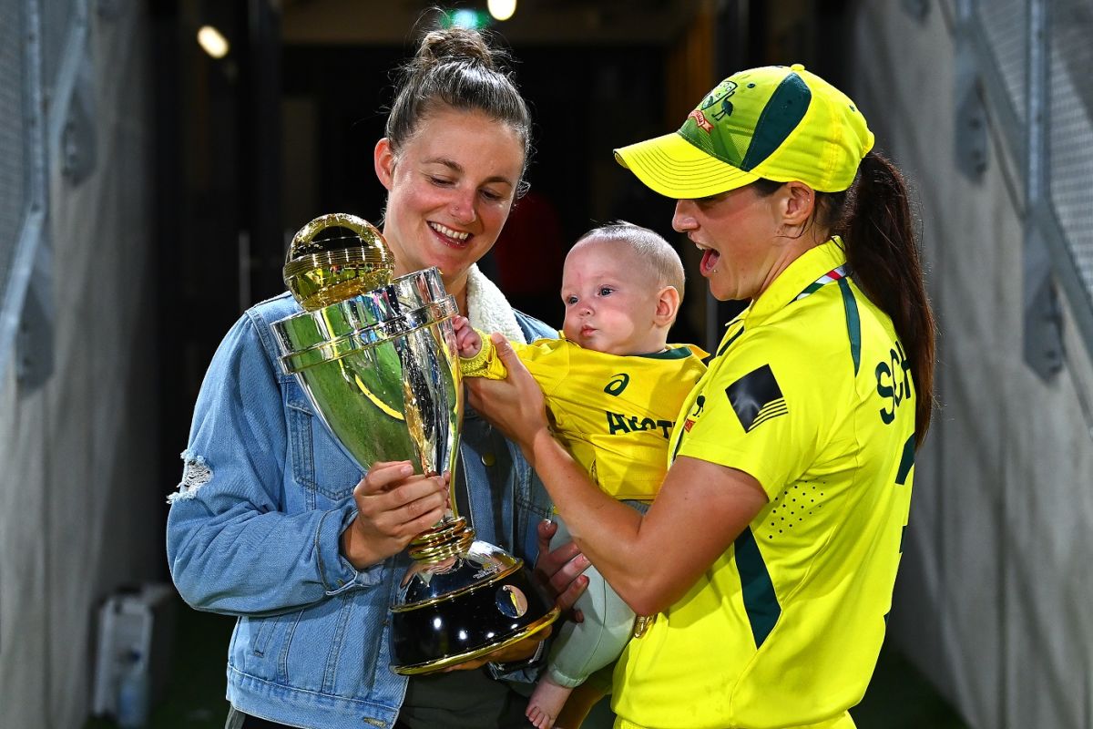 Megan Schutt celebrates with her wife and daughter | ESPNcricinfo.com