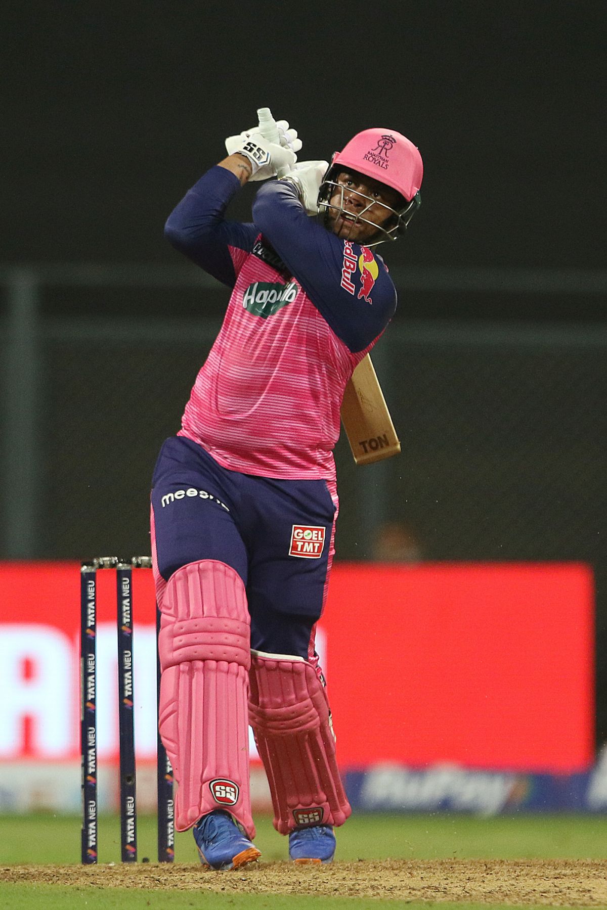 Shimron Hetmyer hit six sixes in his 36-ball 59 not out | ESPNcricinfo.com