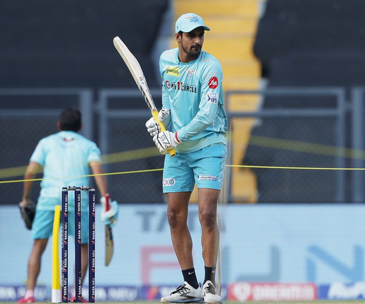Deepak Hooda gets ready for the match against Mumbai Indians ...