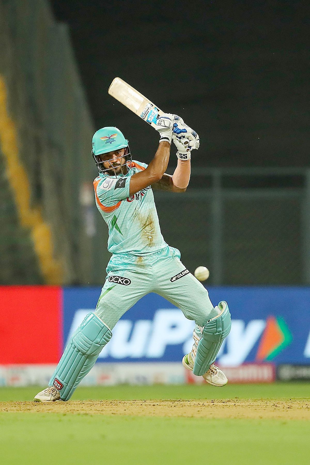 Manish Pandey in action during his knock of 22 | ESPNcricinfo.com