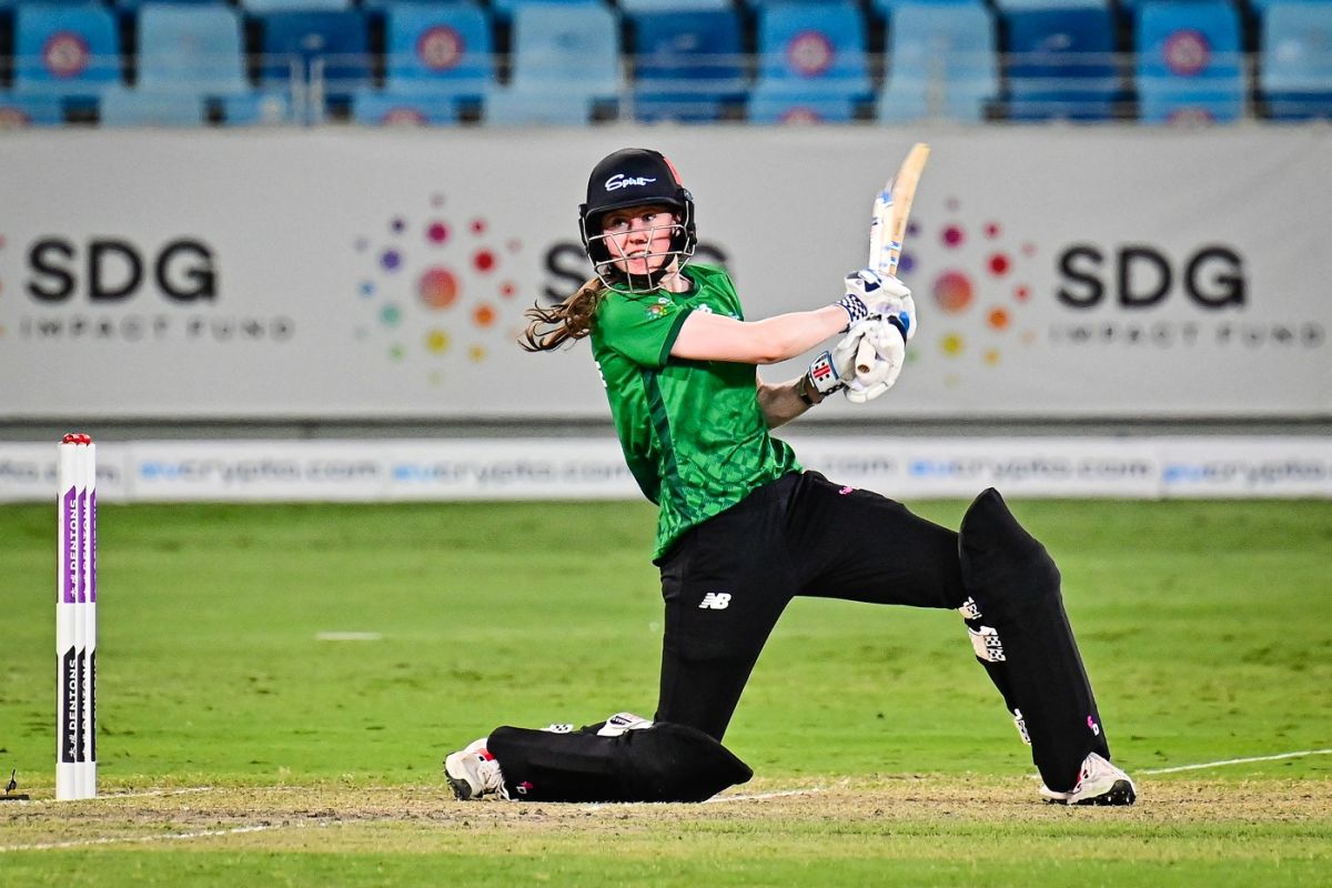 Mary-Anne Musonda hits one over the bowler's head | ESPNcricinfo.com