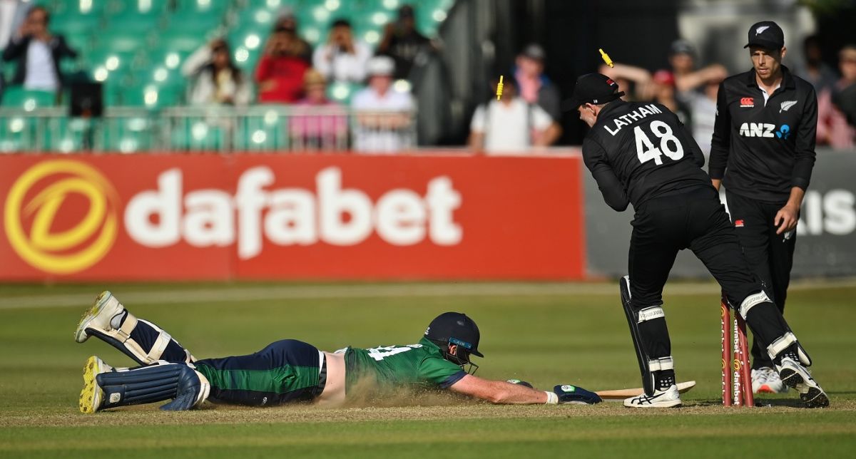 Tom Latham runs out Craig Young | ESPNcricinfo.com