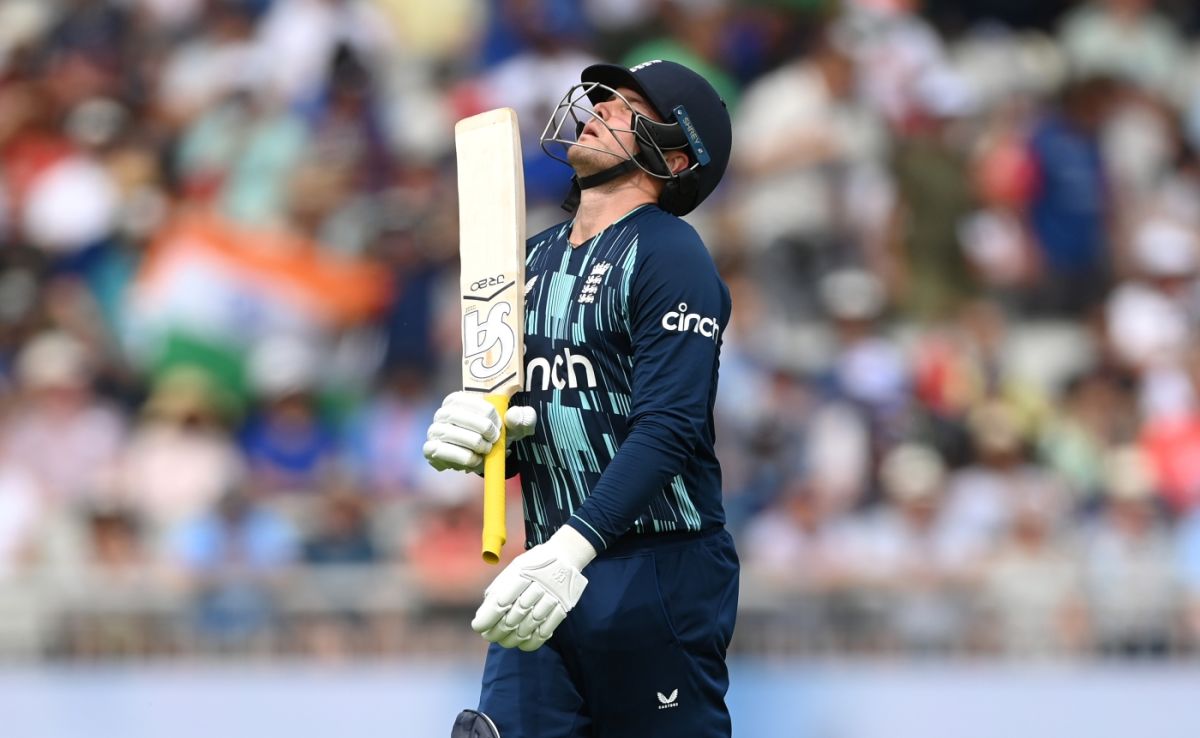 Jason Roy walks back after scoring 41 off 31 balls | ESPNcricinfo.com