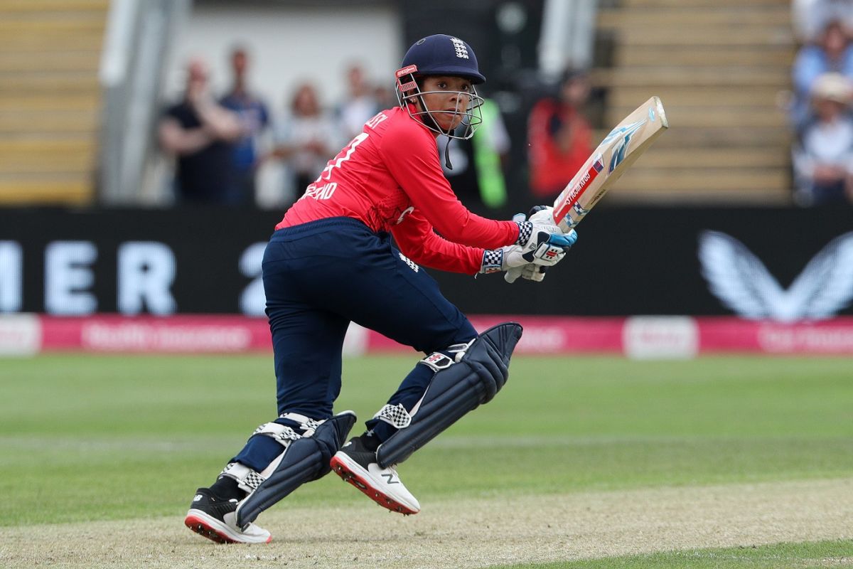 Laura Wolvaardt was cleaned up for 21 | ESPNcricinfo.com