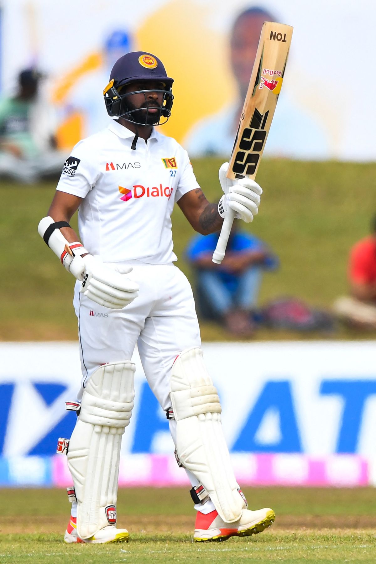 Niroshan Dickwella celebrates a 52-ball fifty | ESPNcricinfo.com