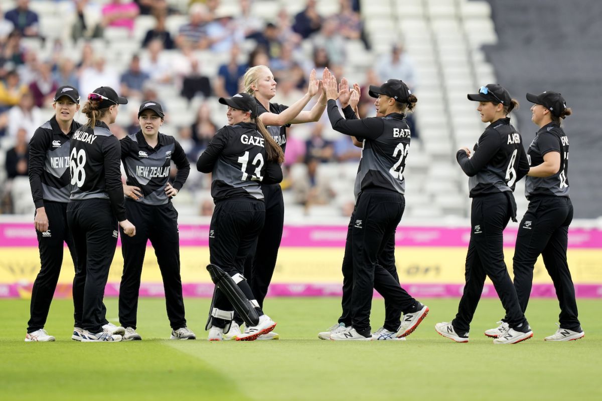 Hannah Rowe got rid of Tasmin Brits inside the powerplay | ESPNcricinfo.com