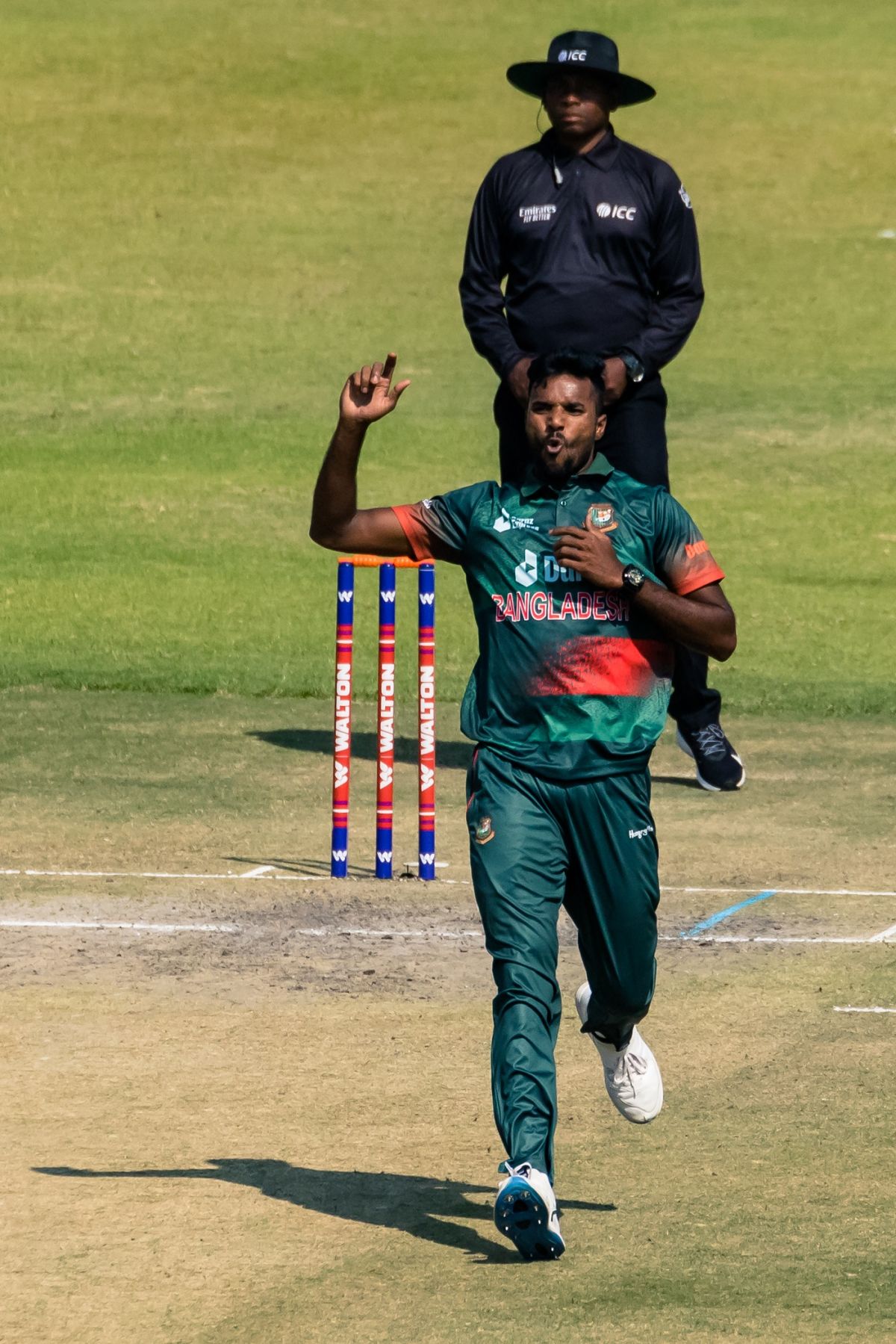 Ebadot Hossain picked up two crucial wickets | ESPNcricinfo.com