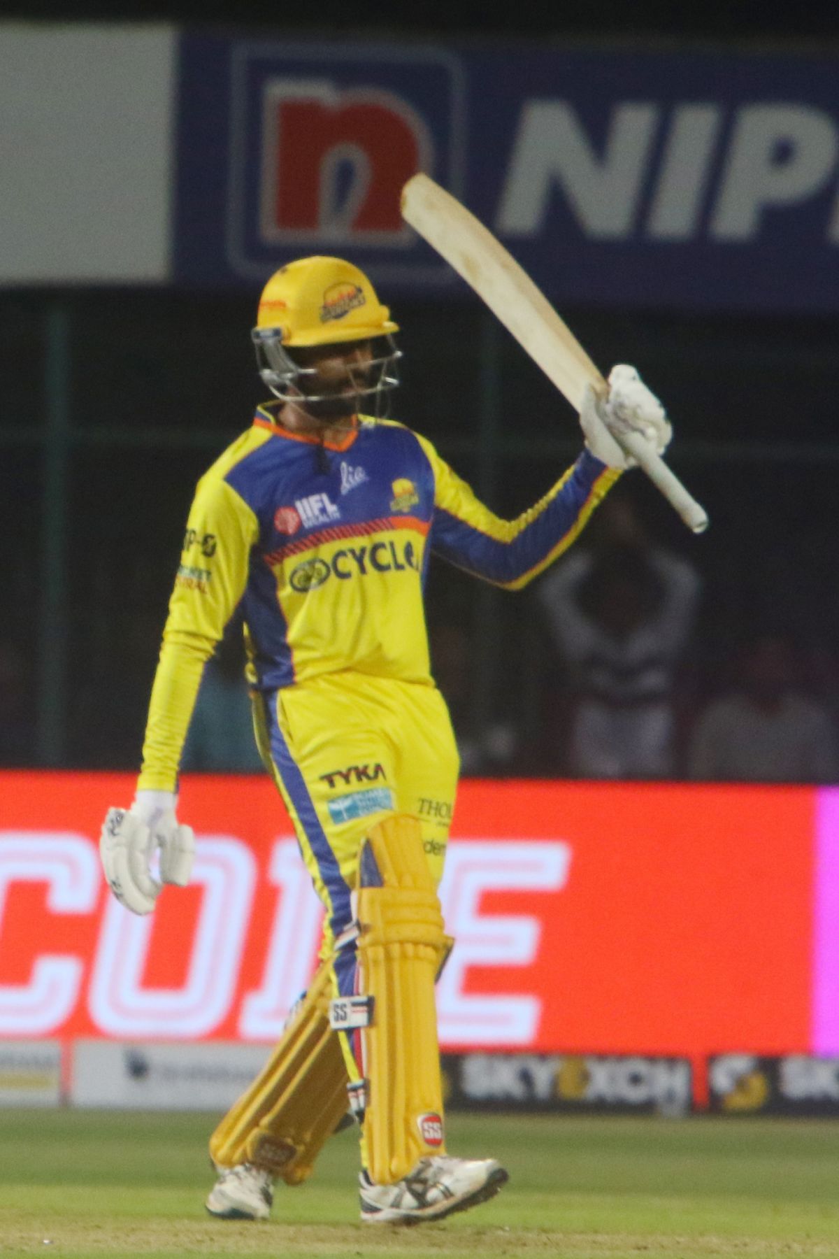 Shreyas Gopal celebrates his half century | ESPNcricinfo.com