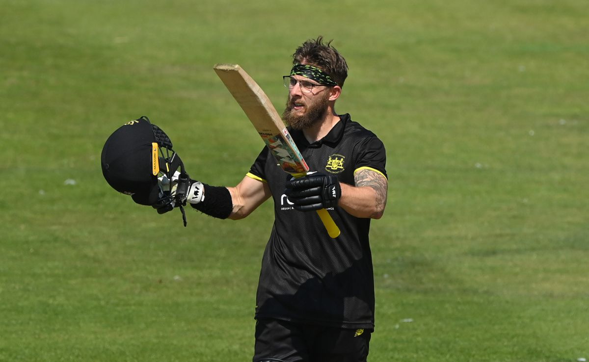 Chris Dent celebrates his century at Chester-le-Street | ESPNcricinfo.com