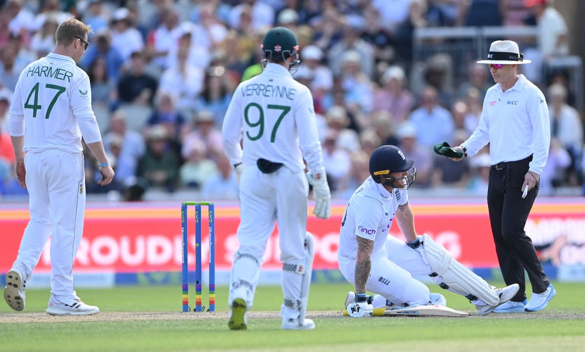 Ben Stokes and Ben Foakes added crucial runs in their sixth-wicket ...