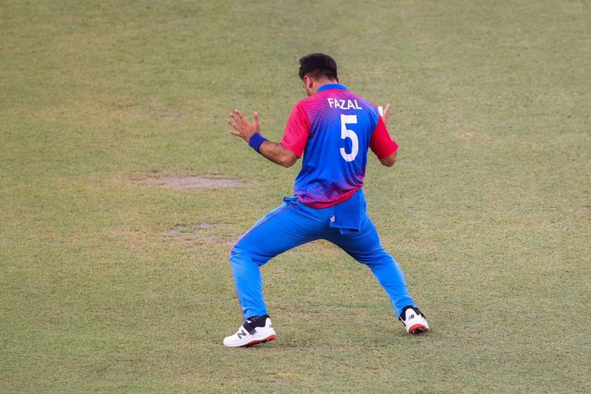 Fazalhaq Farooqi produced a double-strike in his first over ...