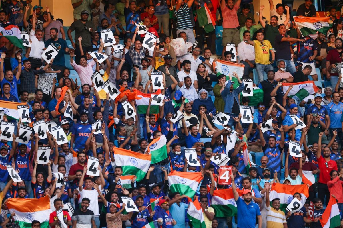 Fans congregate for the India Sri Lanka game | ESPNcricinfo.com