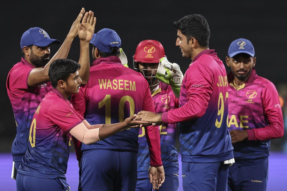 The UAE players get together | ESPNcricinfo.com