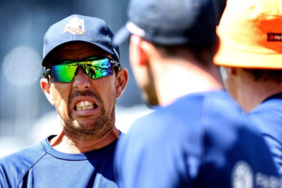 Tom Cooper at training | ESPNcricinfo.com