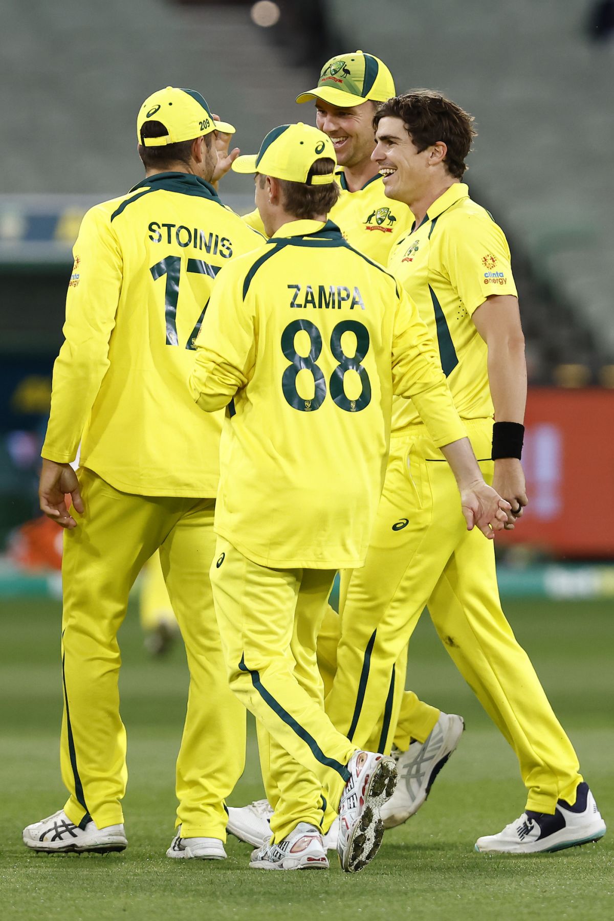 Sean Abbott picked up a couple of key wickets | ESPNcricinfo.com