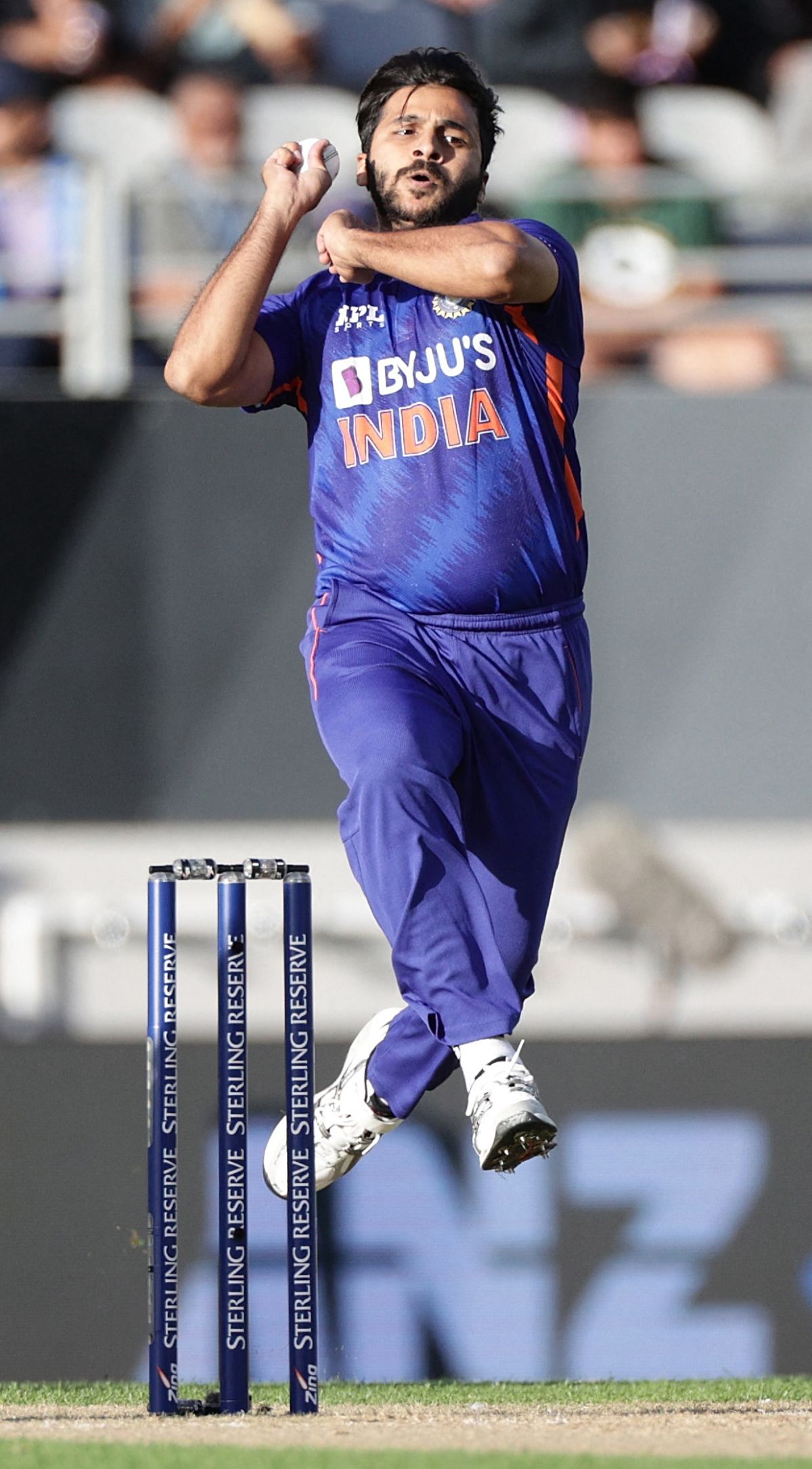 Shardul Thakur hit the right line and length early and stuck to his ...