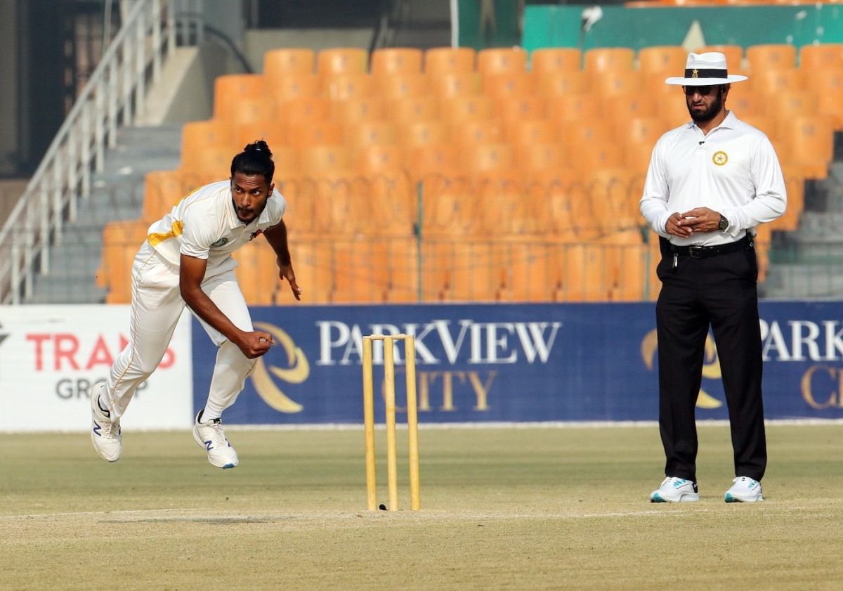 Mohammad Umar sent back Hasan Raza and Abdul Faseeh in back-to-back ... Mohammad Umar sent back Hasan Raza and Abdul Faseeh in back-to-back ...