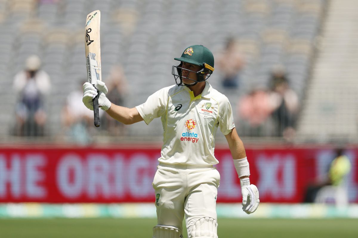 Marnus Labuschagne celebrates upon bringing up his fifty | ESPNcricinfo.com