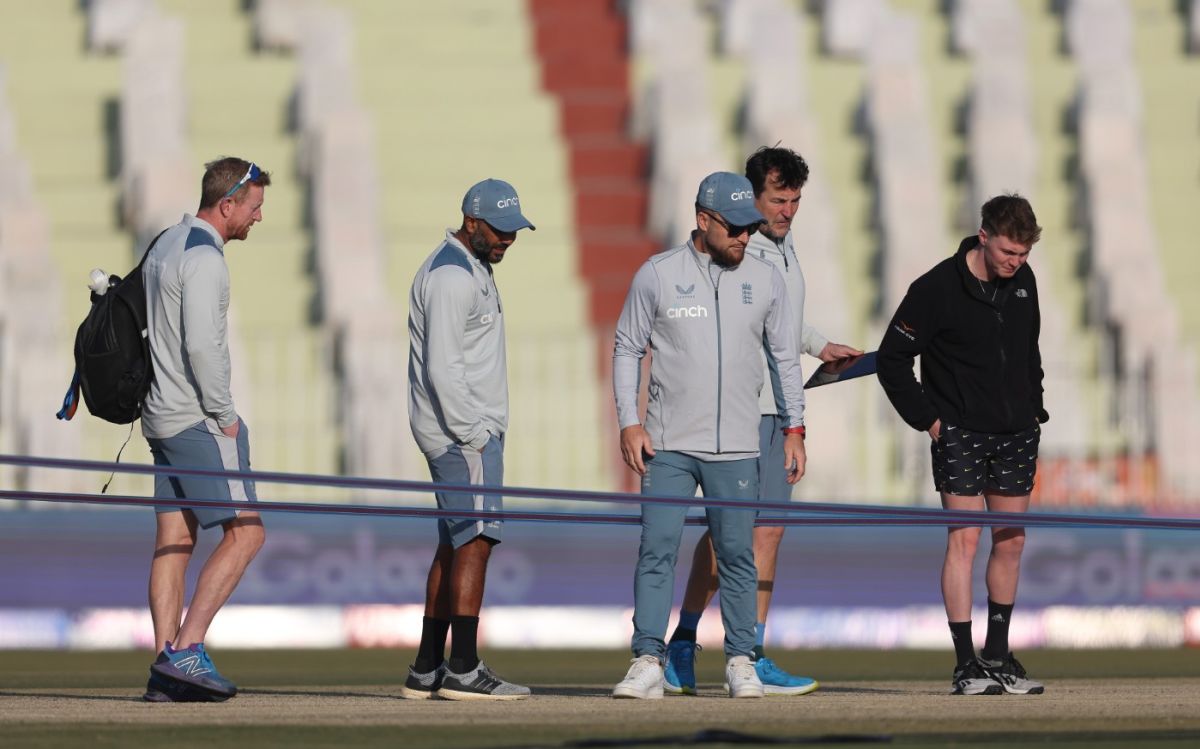 Brendon McCullum and the England coaching staff examine the Rawalpindi ...