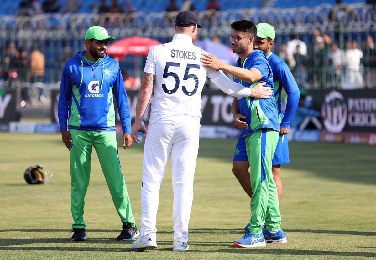 Rishabh Pant, Mohammed Siraj, Kuldeep Yadav and Navdeep have a fun time ...
