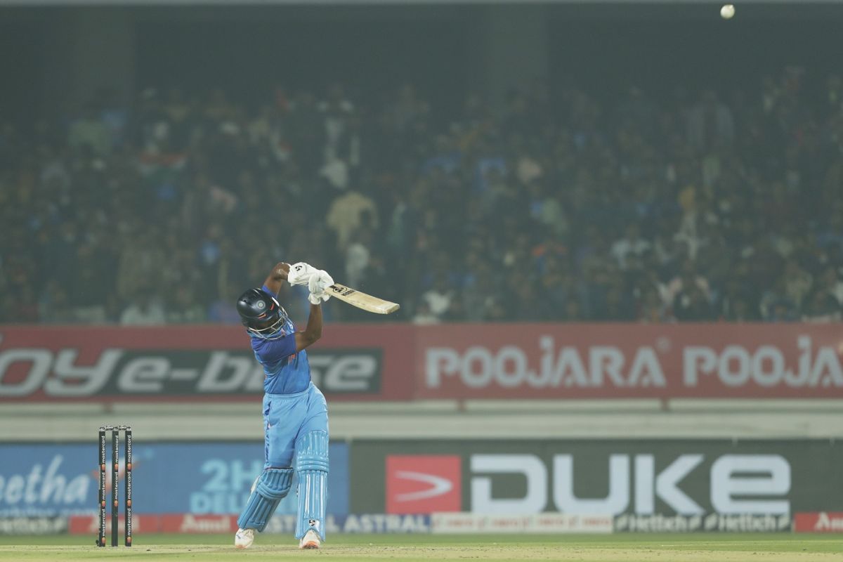 Rahul Tripathi went six, six, out | ESPNcricinfo.com Rahul Tripathi went six, six, out | ESPNcricinfo.com