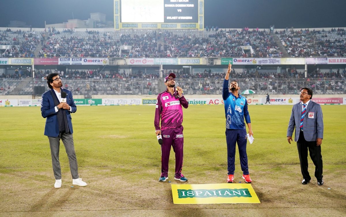 Dhaka Dominators chose to bowl at the toss | ESPNcricinfo.com