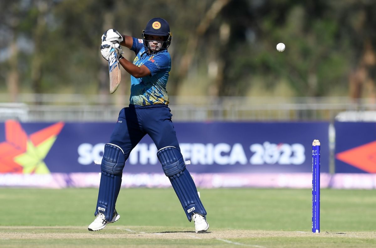 Manudi Nanayakkara stands tall to punch off the back foot ...