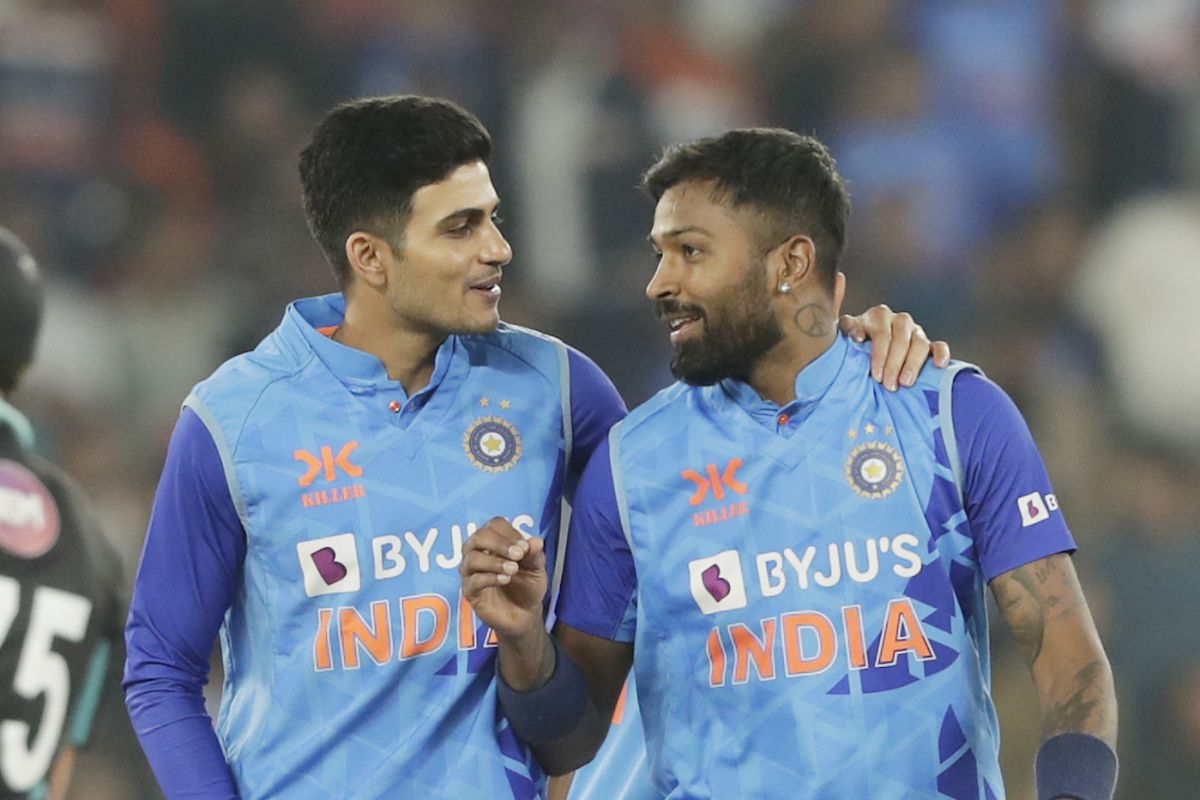 Shubman Gill talks to Hardik Pandya | ESPNcricinfo.com