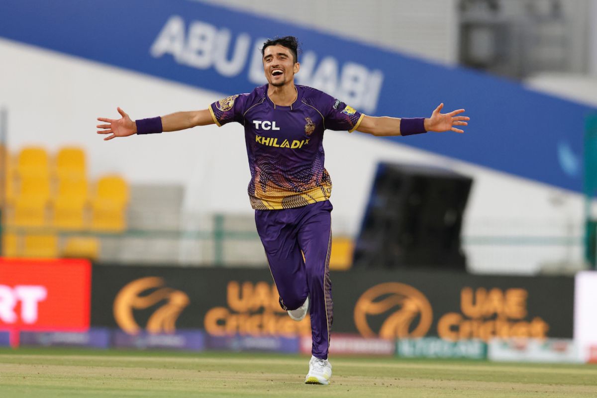 Marchant de Lange and Brandon King celebrate | ESPNcricinfo.com