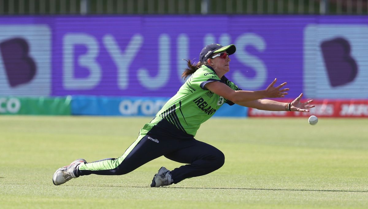 Arlene Kelly drops a chance to give Smriti Mandhana a reprieve ...