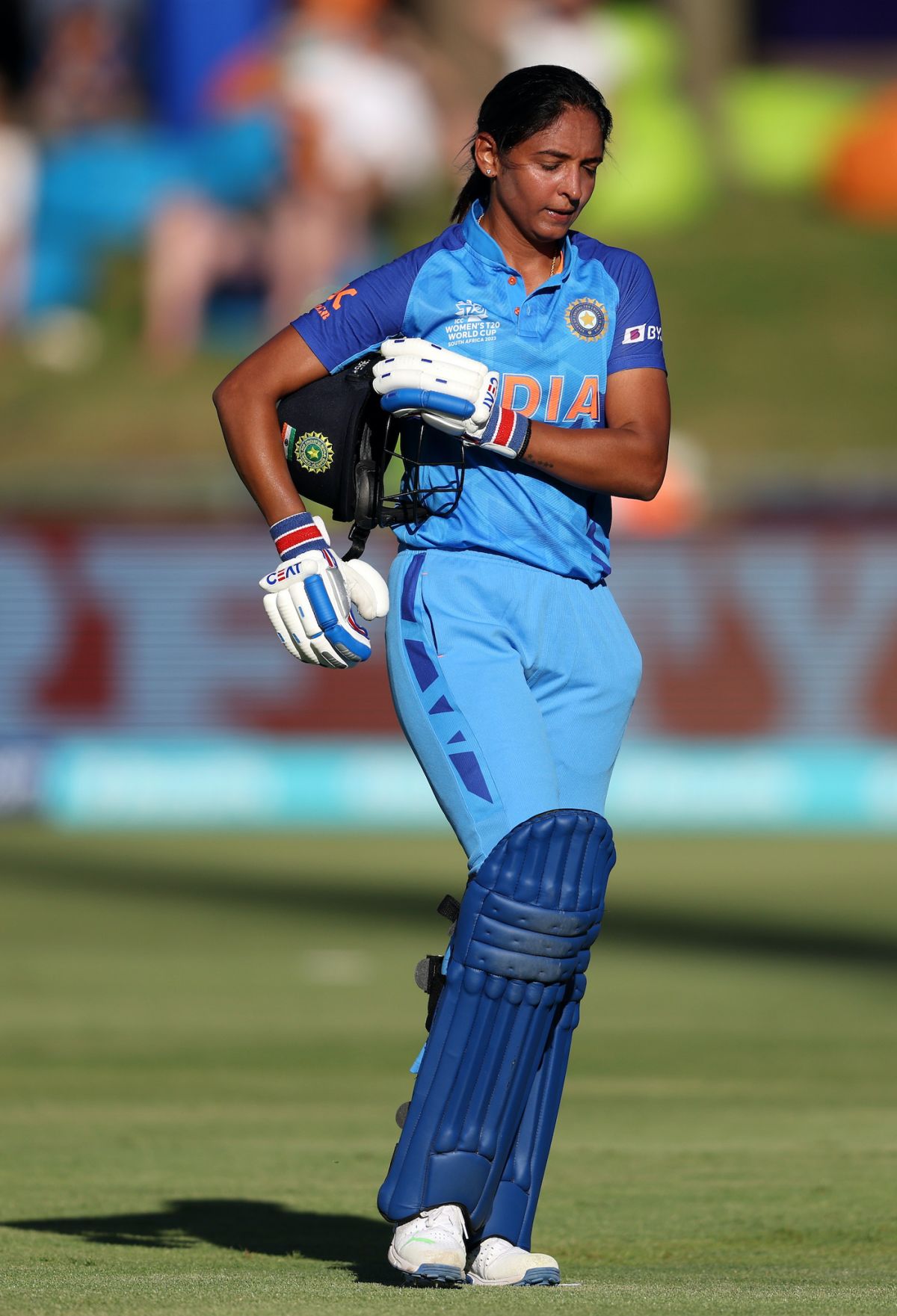 Harmanpreet Kaur walks back after being run out | ESPNcricinfo.com
