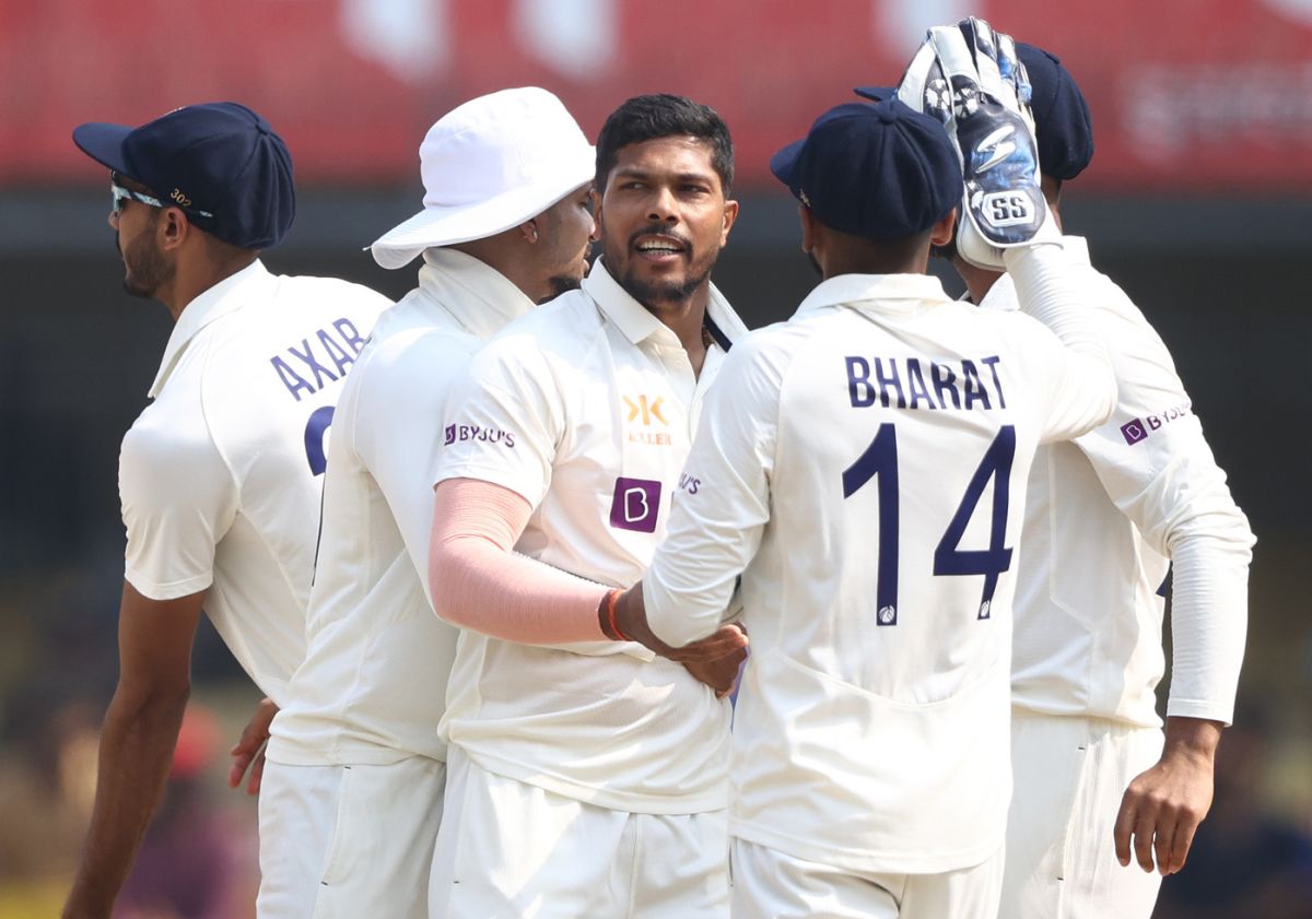 Umesh Yadav sends Mitchell Starc's off stump flying | ESPNcricinfo.com Umesh Yadav sends Mitchell Starc's off stump flying | ESPNcricinfo.com
