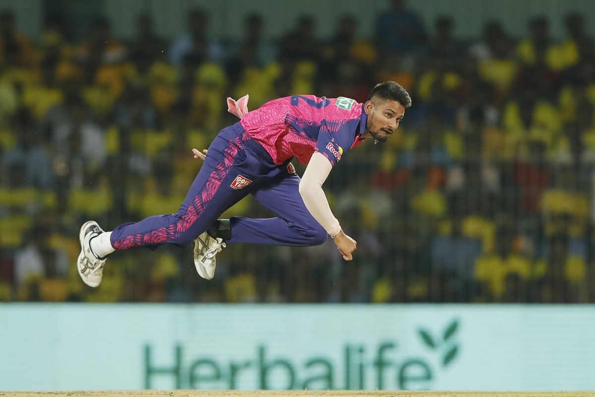Kuldeep Sen is airborne in his follow through | ESPNcricinfo.com