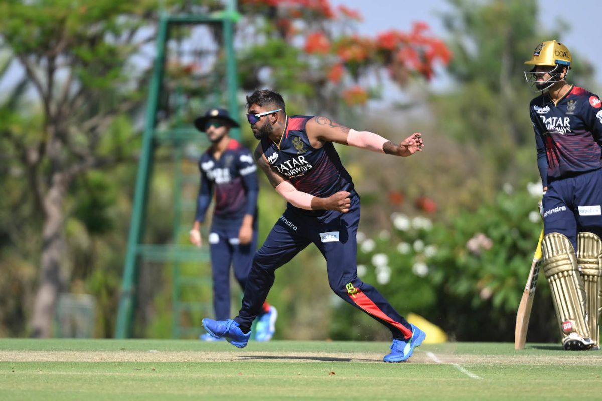 Wanindu Hasaranga has linked up with the team, and is getting ready for ...