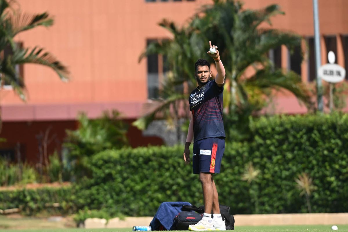 Vijaykumar Vyshak in action during practice | ESPNcricinfo.com