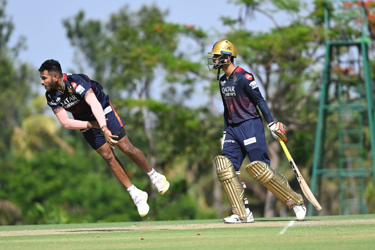 Vijaykumar Vyshak in action during practice | ESPNcricinfo.com
